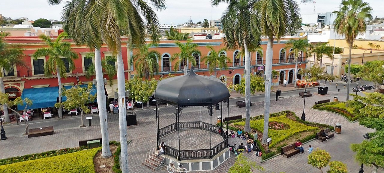 Descubre La Plazuela Machado de Mazatlán - Hoteles Palace